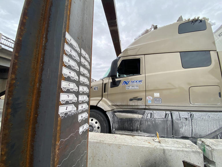 Truck hits new I-10 detour crash bar in Westlake within days of ...