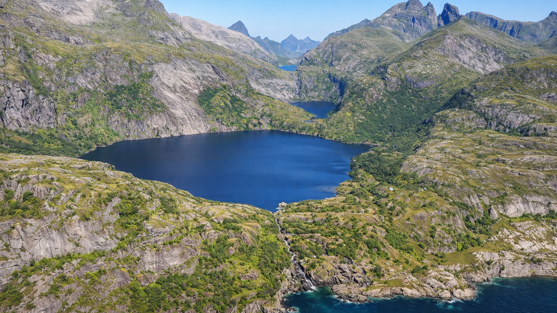 Would you find this place without a map?