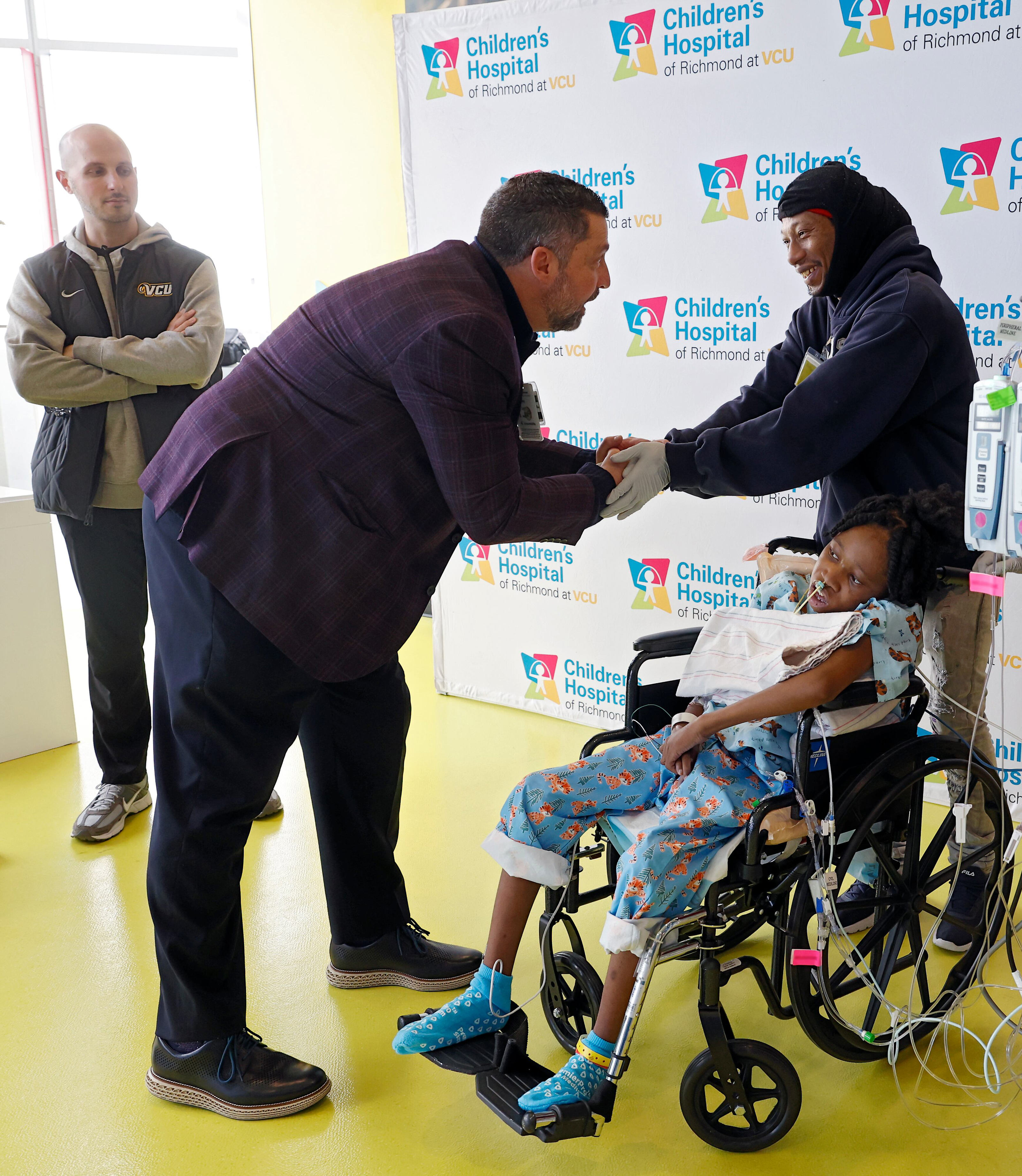 VCU Rams men’s basketball team visit Children’s Hospital