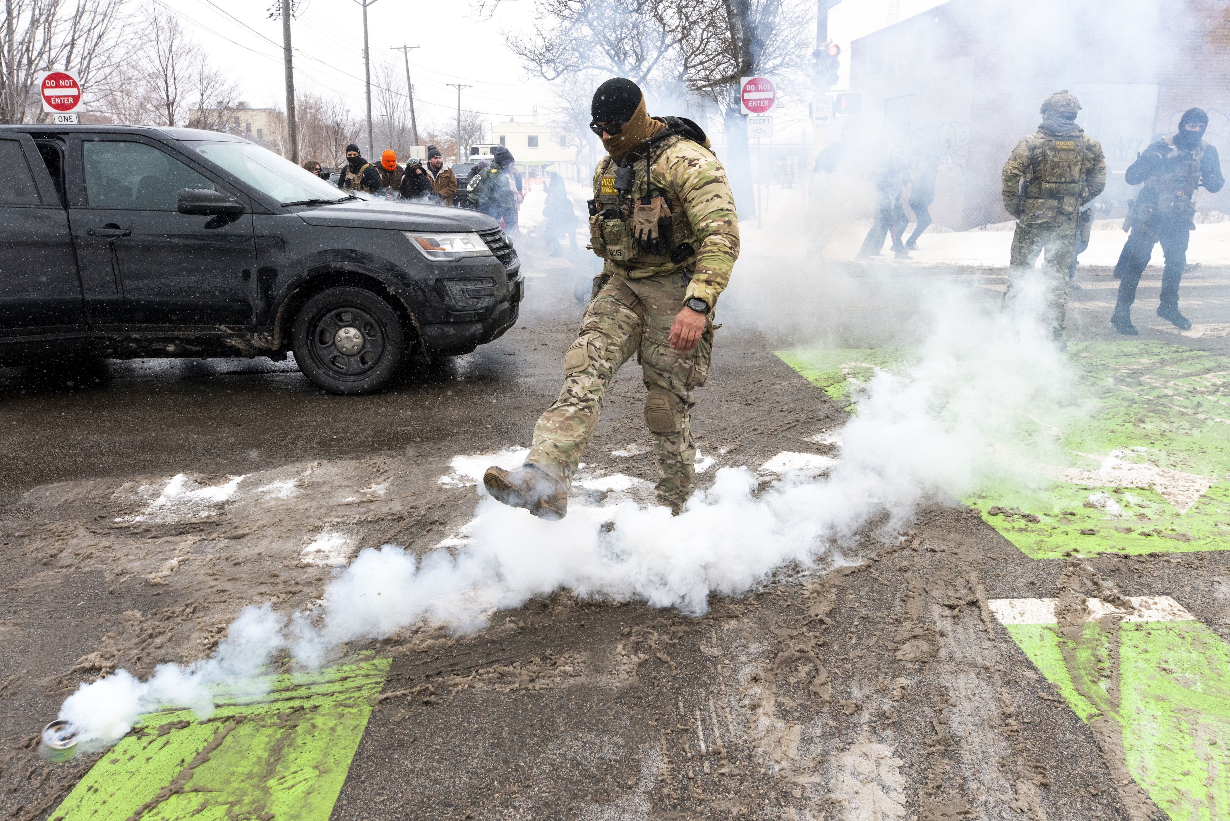 DHS responds to videos of Border Patrol throwing green gas in Minneapolis