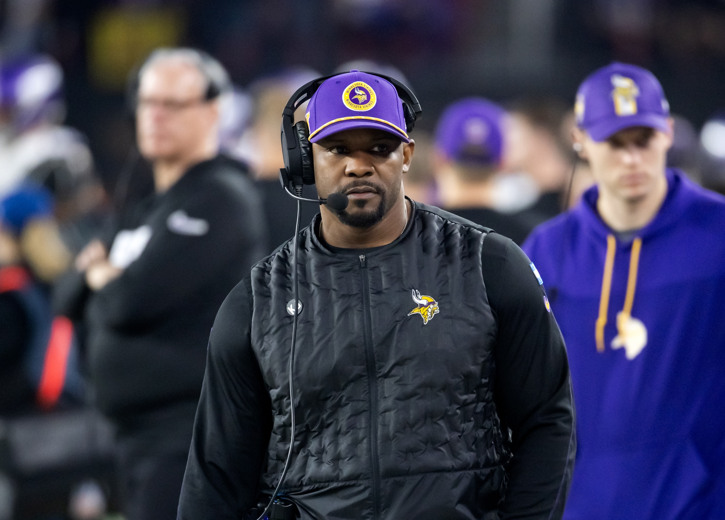 Vikings reach contract extension with defensive coordinator Brian Flores
