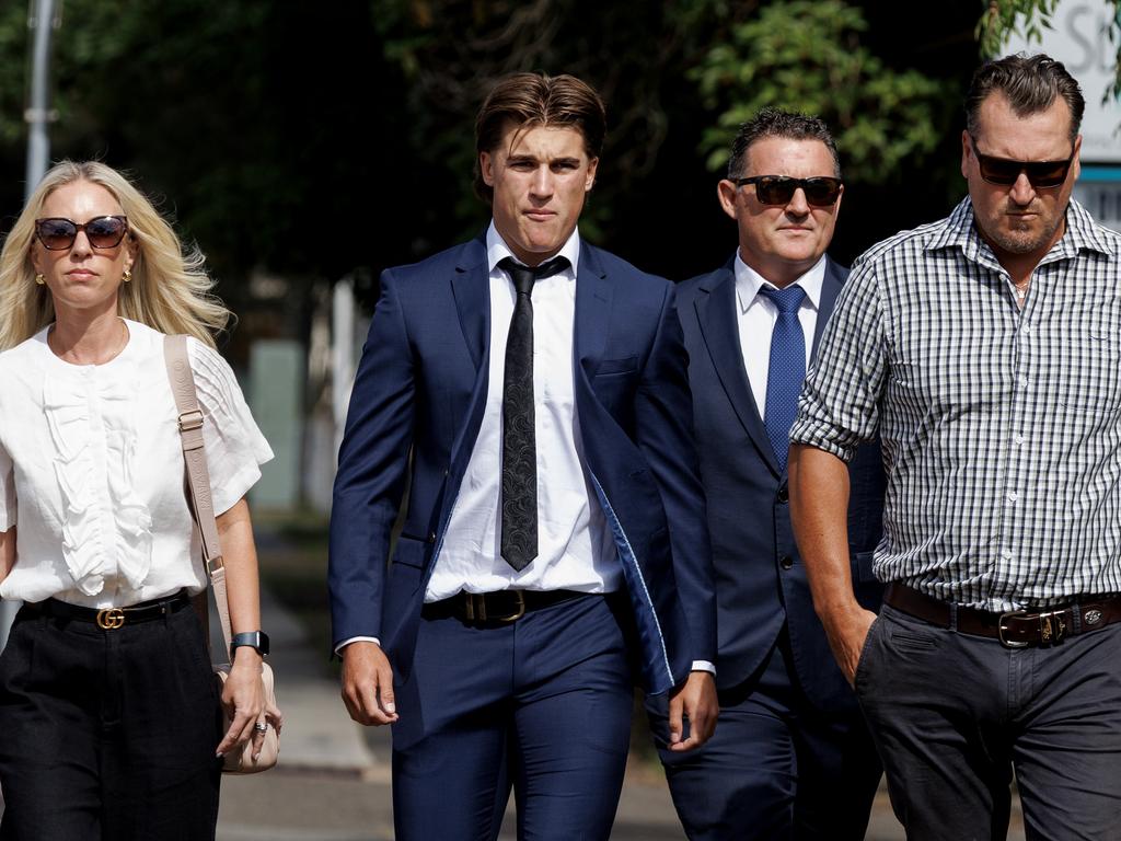 NRL star causes $5k damage at pokies: court