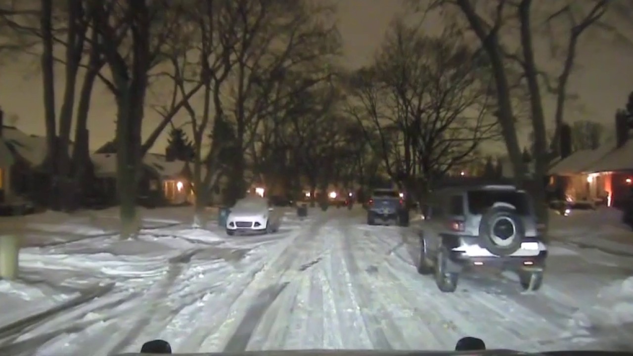 Metro Detroit road conditions: Main roads cleared, side streets messy