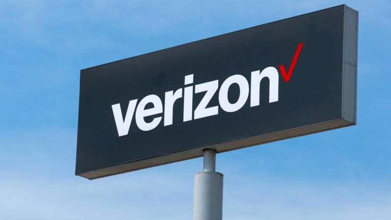 Verizon completes Frontier acquisition to lure customers