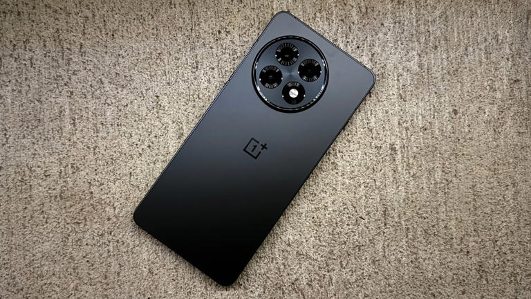 OnePlus denies shutdown report and says it continues to operate