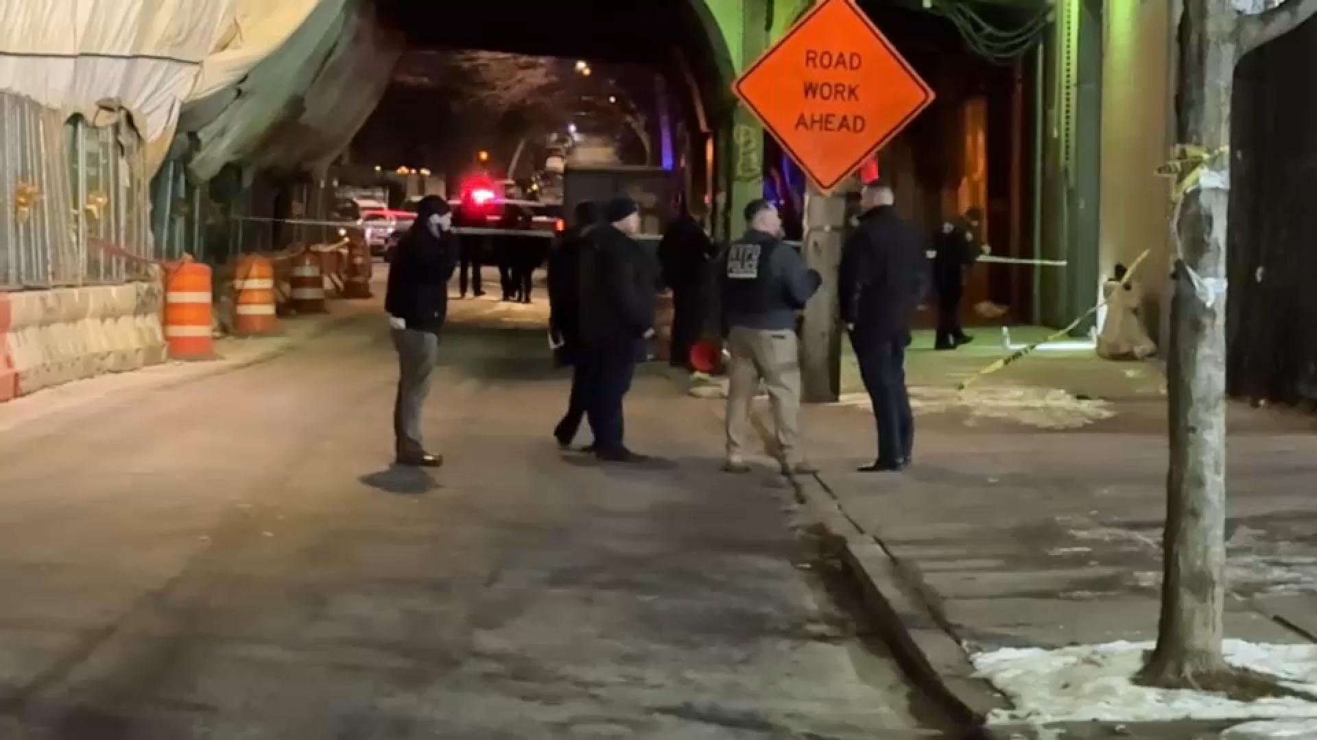 19-year-old man fatally shot in the back in the Bronx; police searching ...