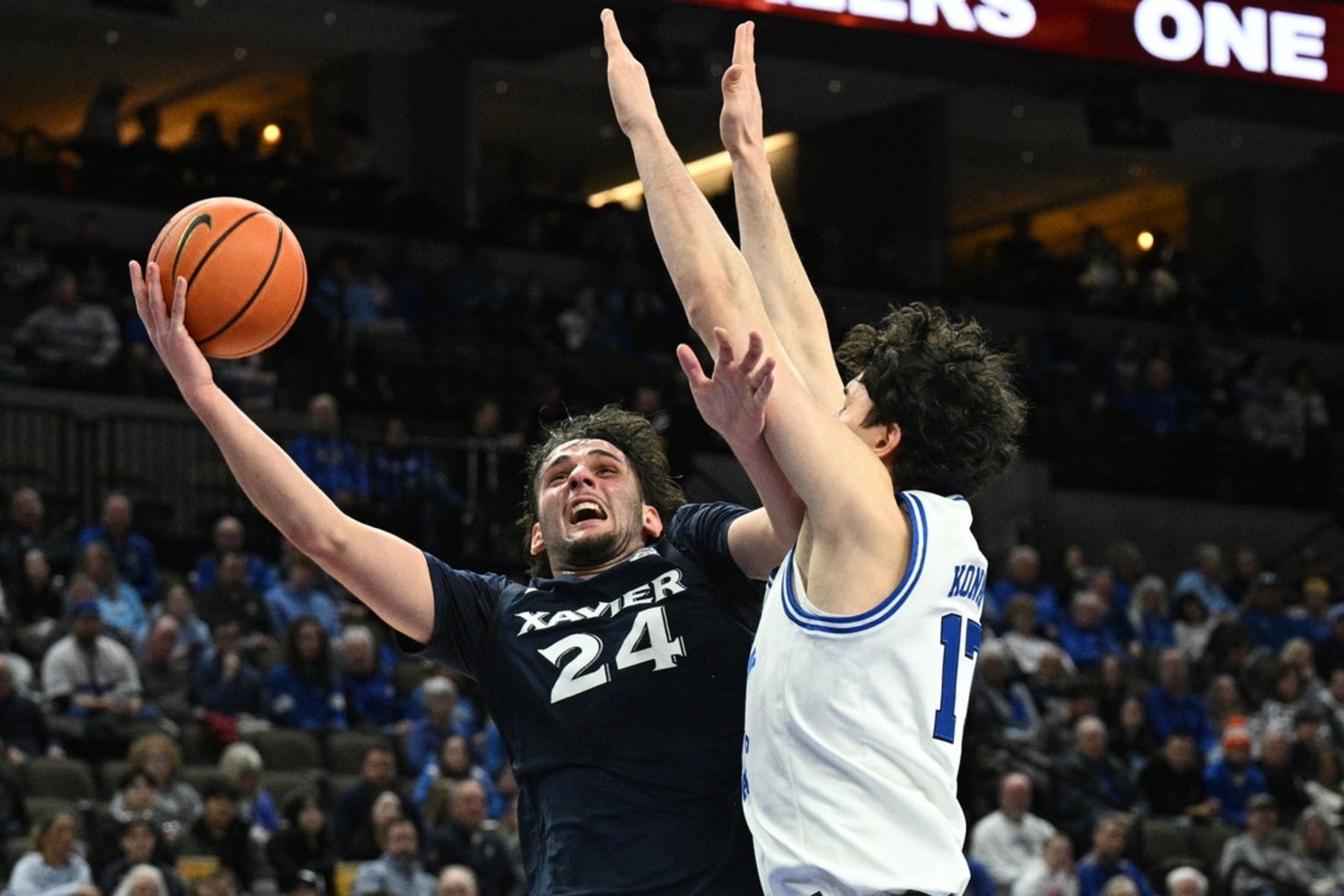 Austin Swartz lifts Creighton past Xavier at the buzzer