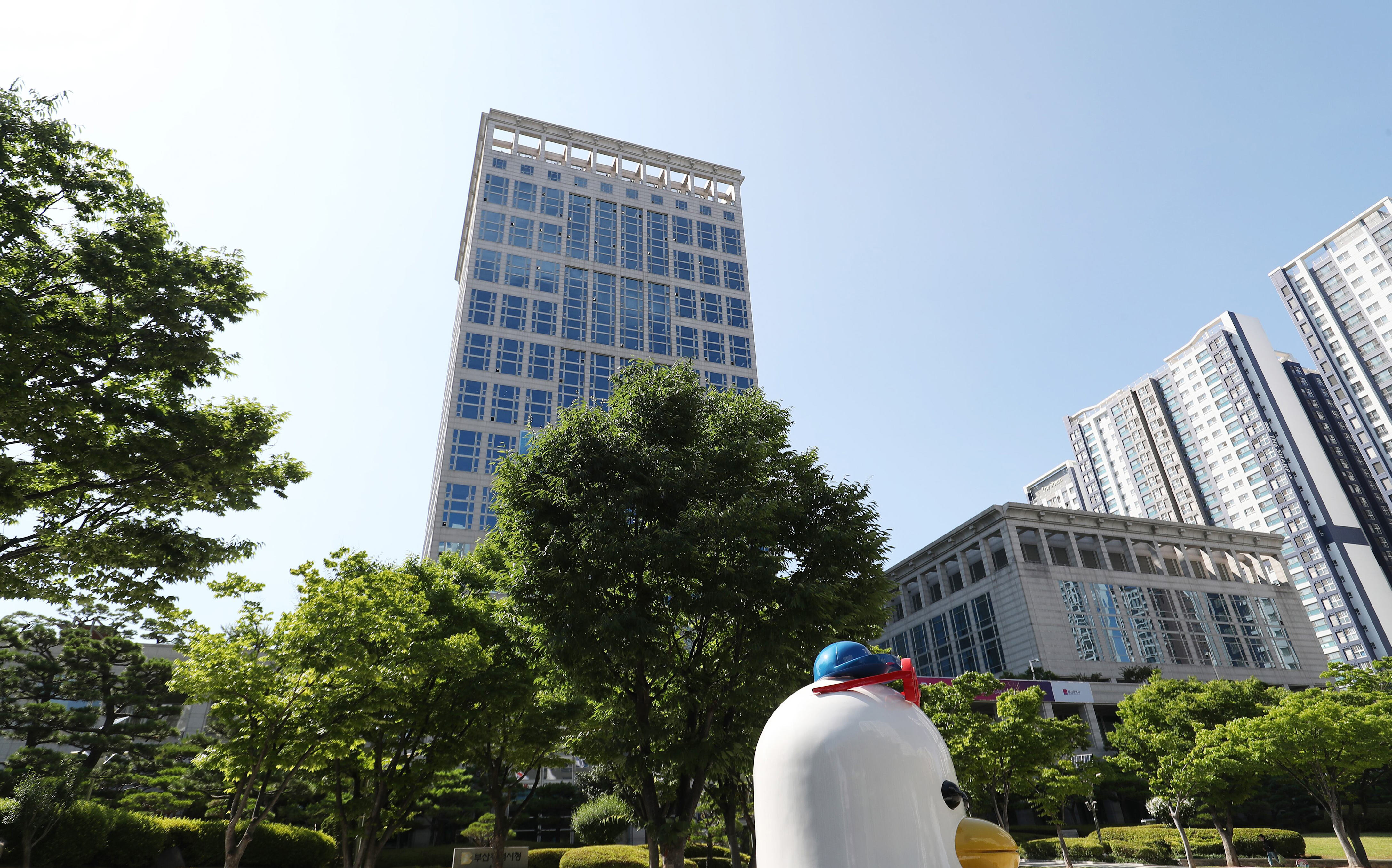 Busan City designates trauma base hospitals to curb ER roulette