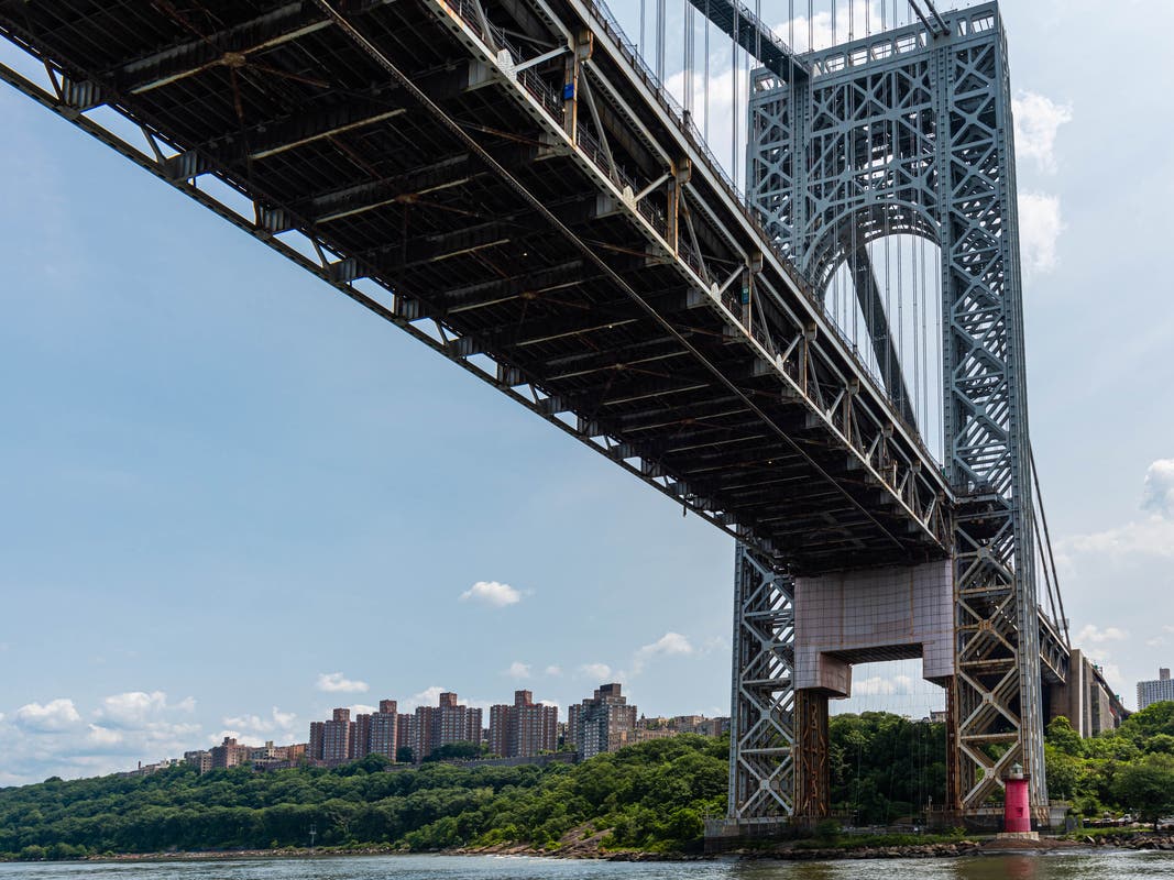 Man hit 2 cops with his car before crashing on George Washington Bridge ...