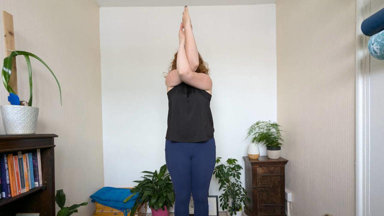 Back to work yoga – 5 yoga poses that relieve tension from a day of sitting