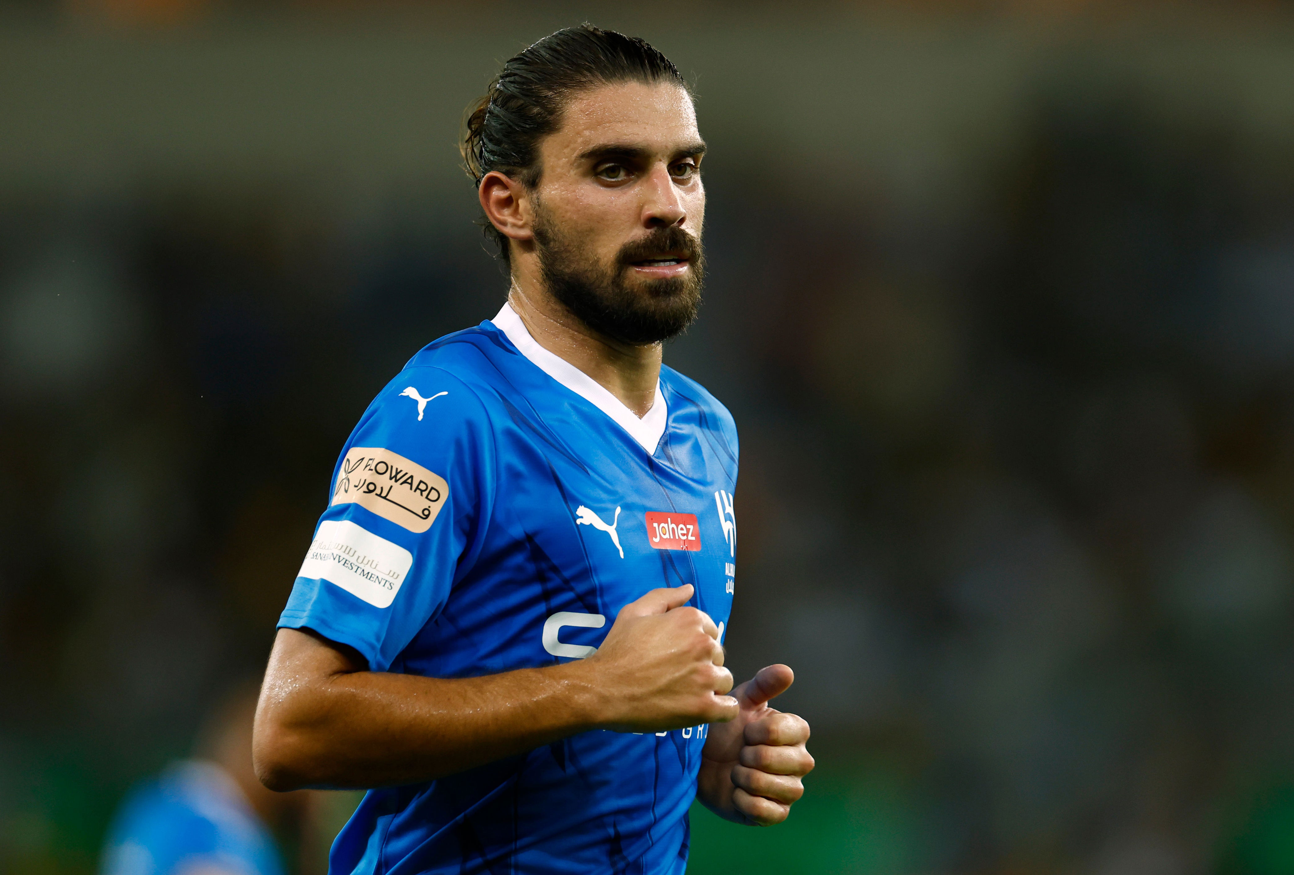 Transfer news live: Man Utd and Villa eye ex-Chelsea midfielder