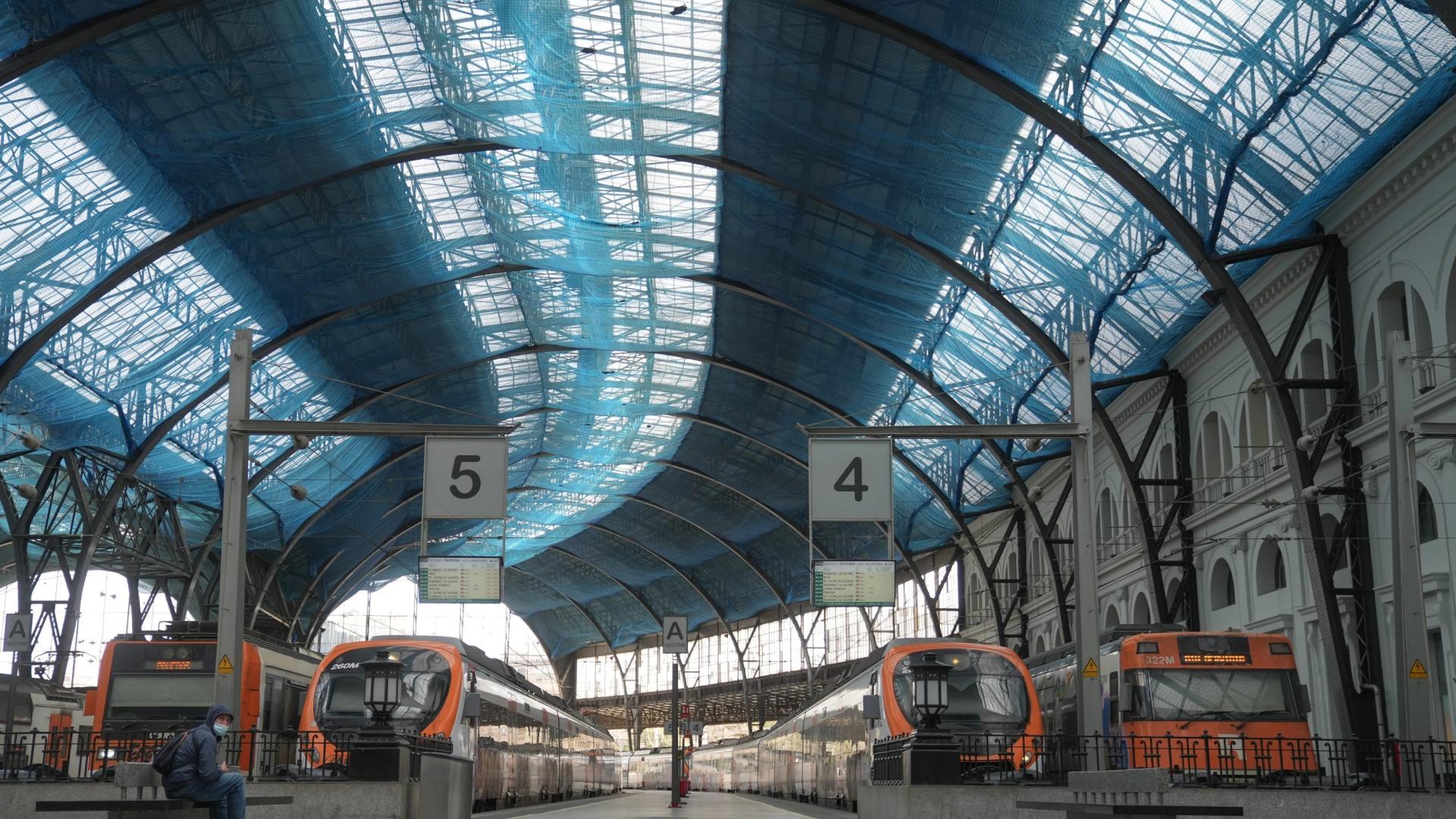 El servicio de Rodalies continúa paralizado en Cataluña y Renfe señala ...