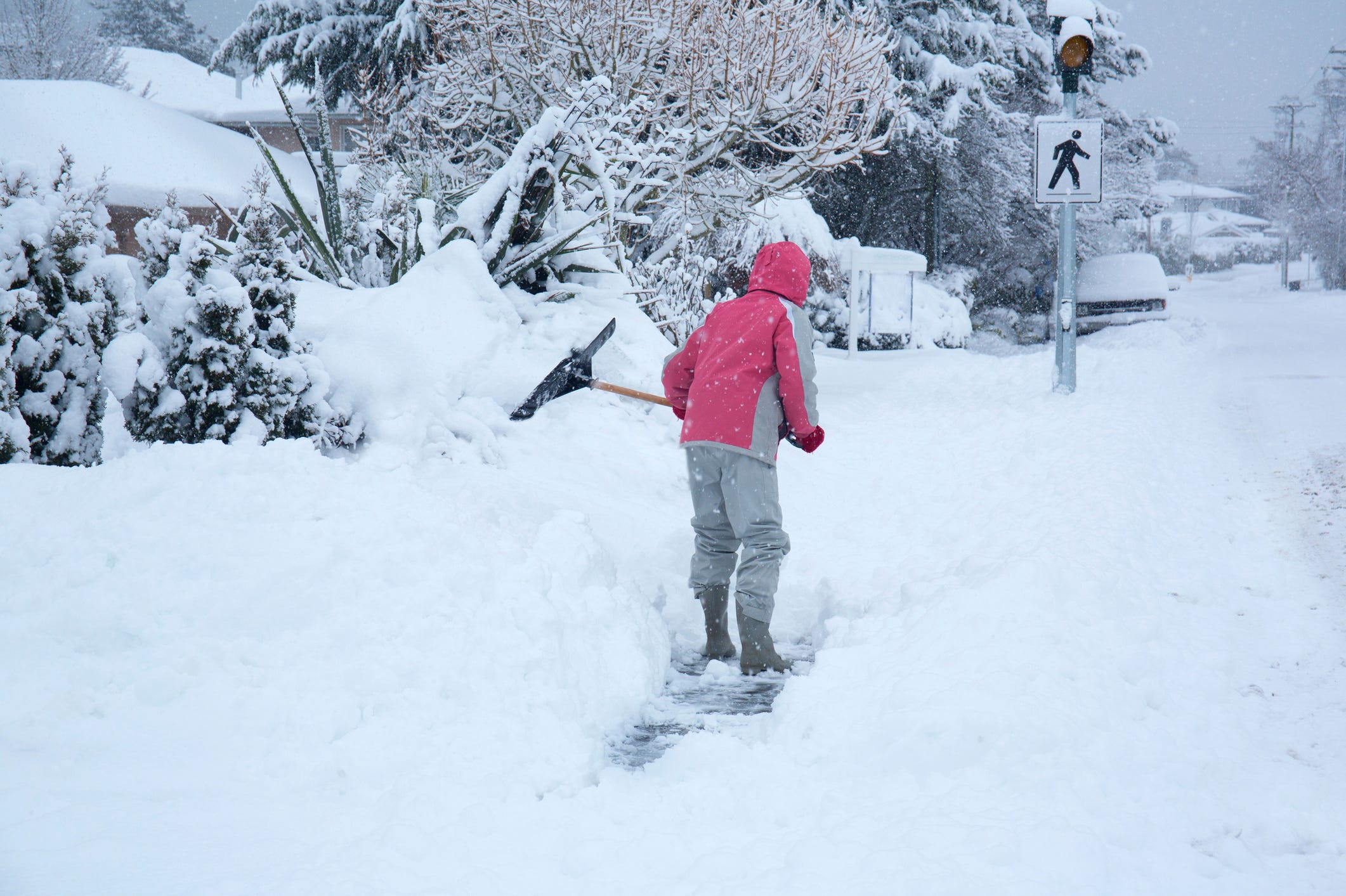 How old is too old to shovel snow? Experts warn about heart risks