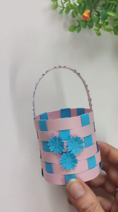 DIY paper basket that looks fancy but is so simple