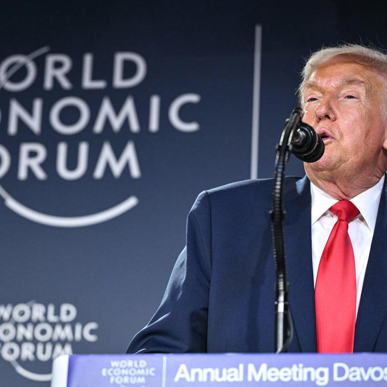 Trump officials predict a 2026 economic boom. Here's what experts say.