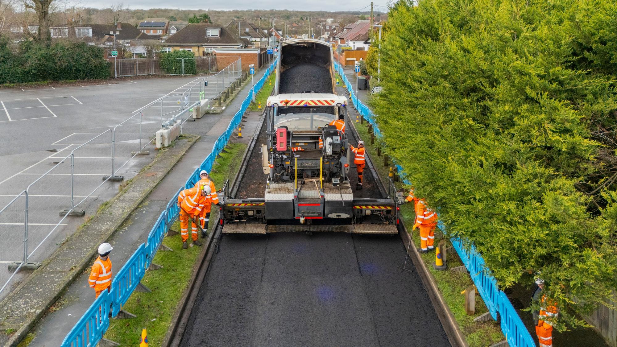 Luton Council continues major investment in road repairs and pothole ...