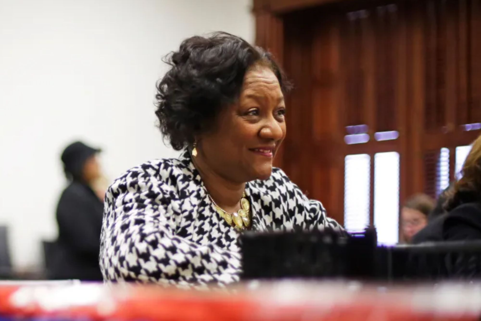 Ex-Georgia lawmaker Karen Bennett admits to lying to collect pandemic ...