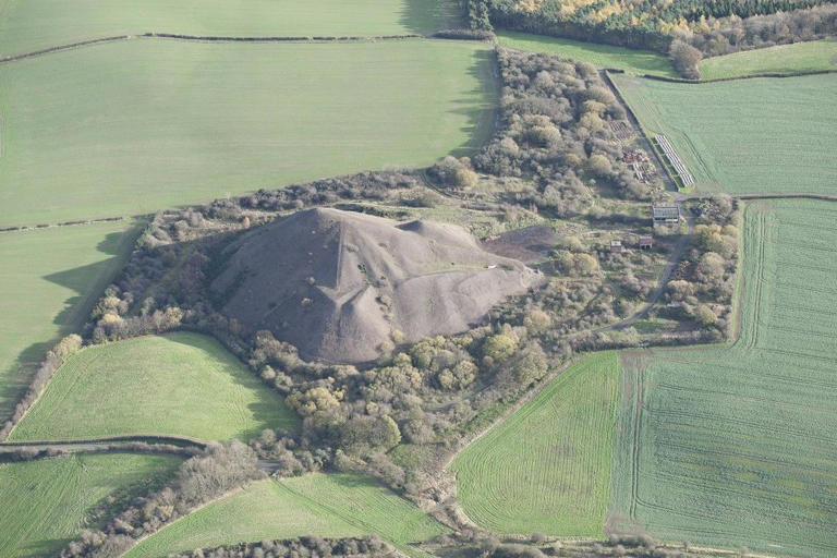 Land of Iron, Skinningrove: History of iron mining in Yorkshire during ...