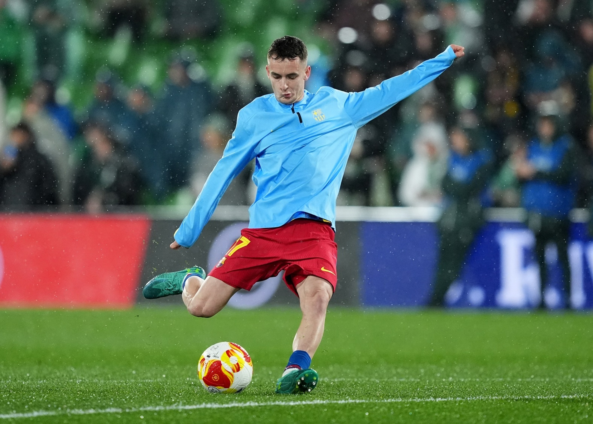 Man United make enquiry for 22-year-old midfielder as midfield overhaul ...