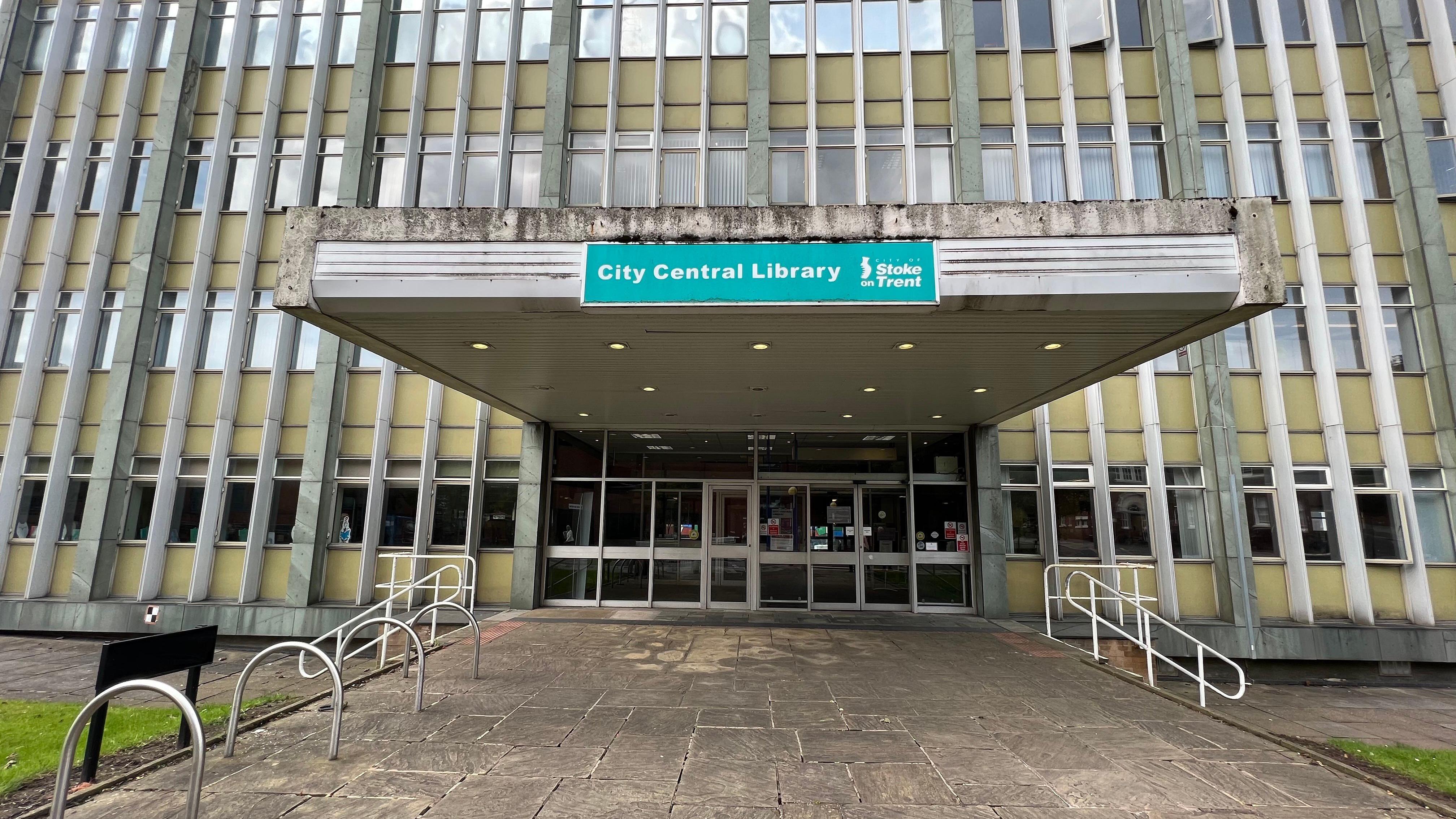 Former city centre library to be turned into flats