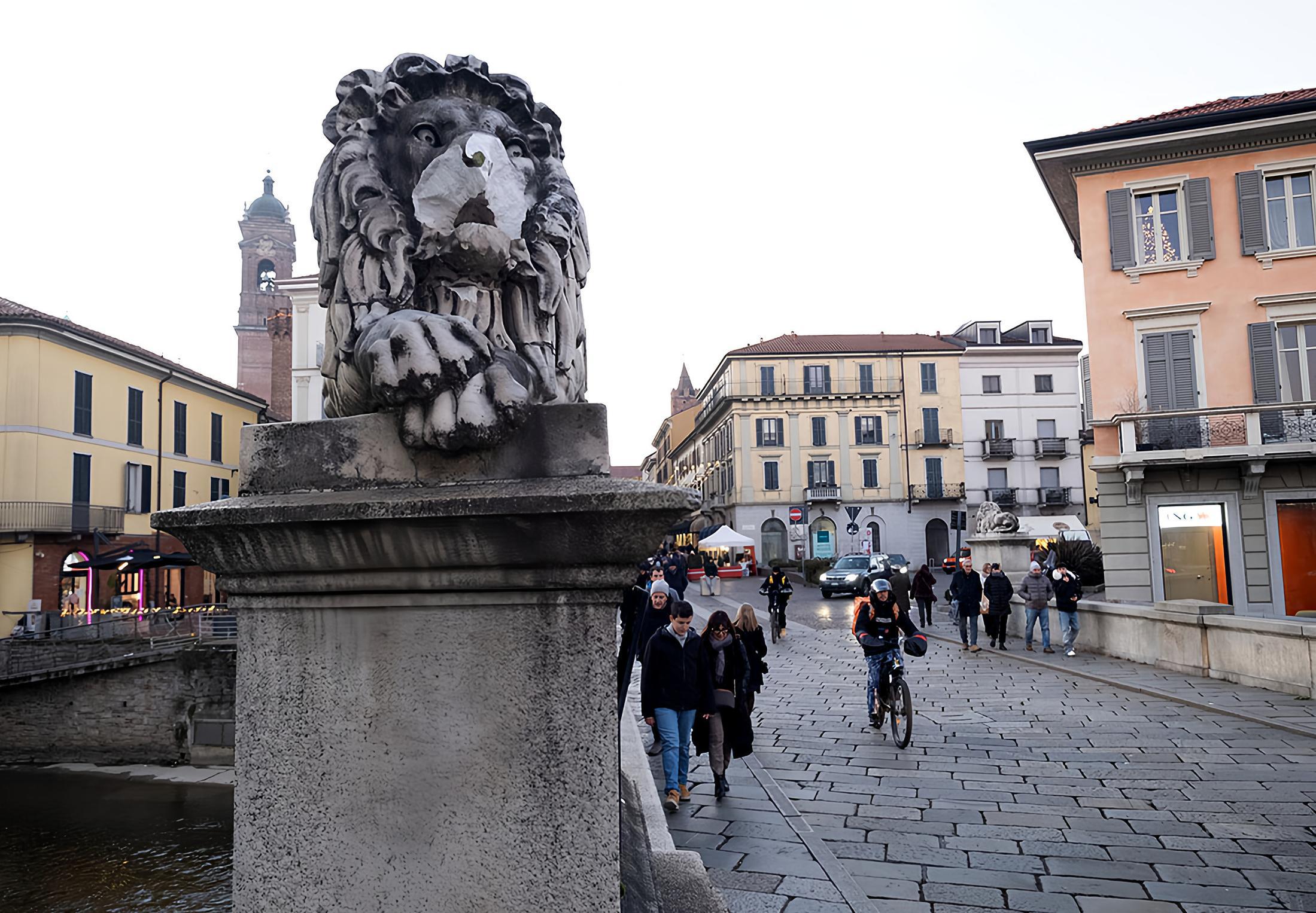 Ponte dei Leoni: "Pugno di ferro contro i vandali"
