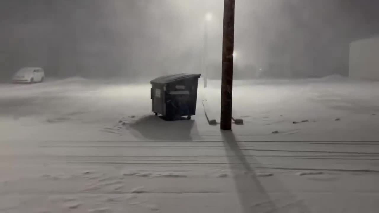 Powerful snow squall reduces visibility in Maquoketa, Iowa, USA