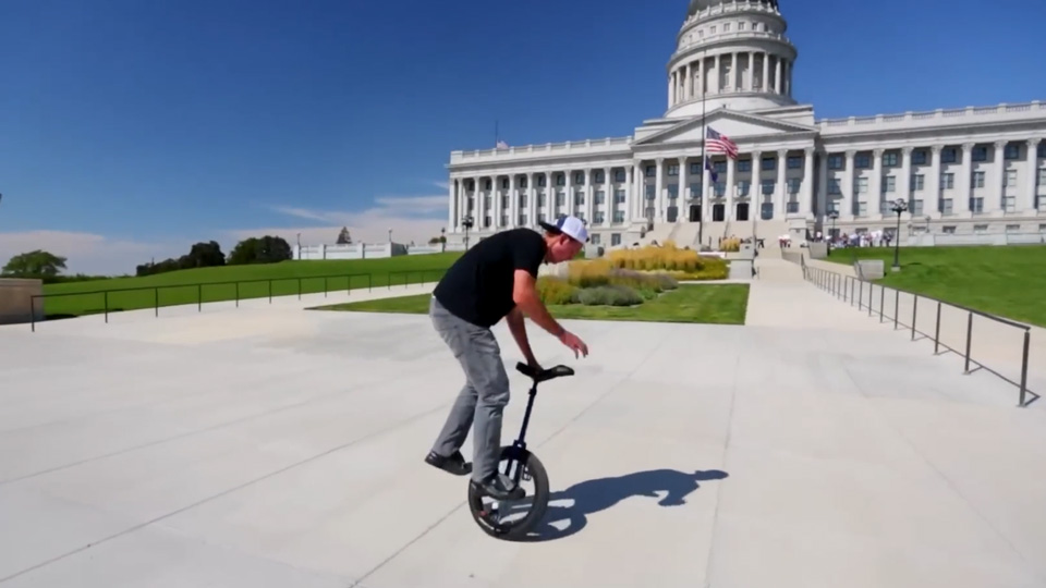 Figures freestyle en monocycle