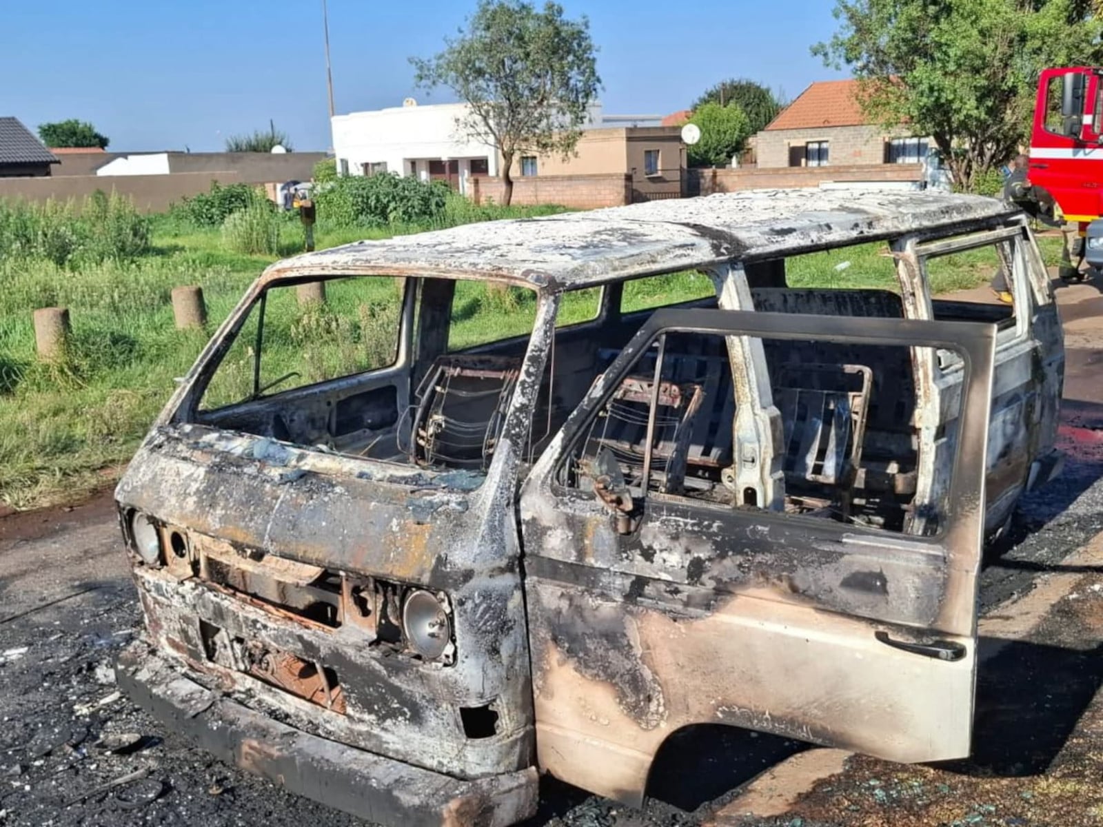 School transport kombi catches fire in Vosloorus with children inside