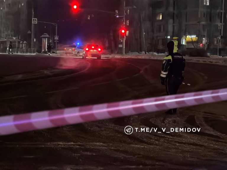 Russian air bomb hits Belgorod, leaving crater and forcing evacuations