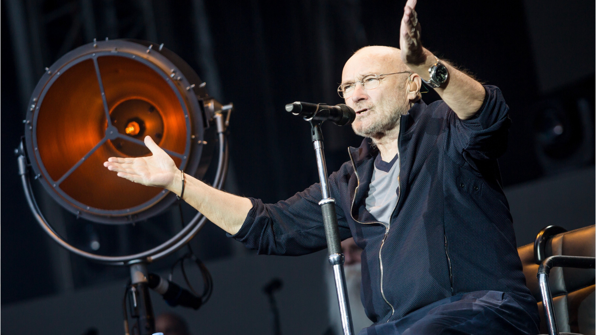 Phil Collins 'totally mobile and healthy' after a 'difficult few years'