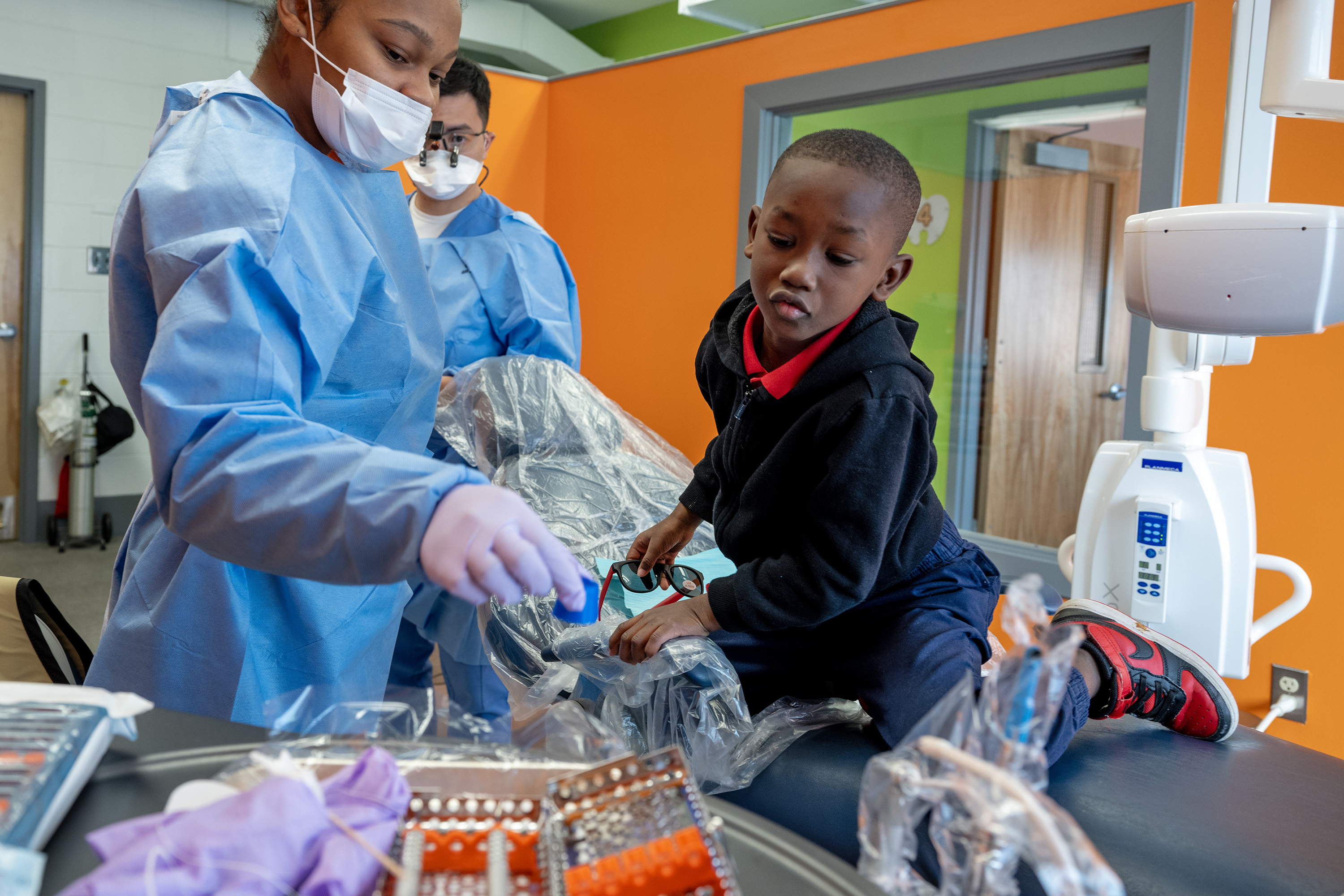 Kids get free dental care at this school. Officials say it’s a model ...