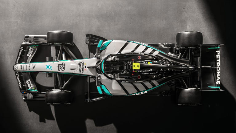 Mercedes F1 presenta el temido W17; el monoplaza de George Russell y ...