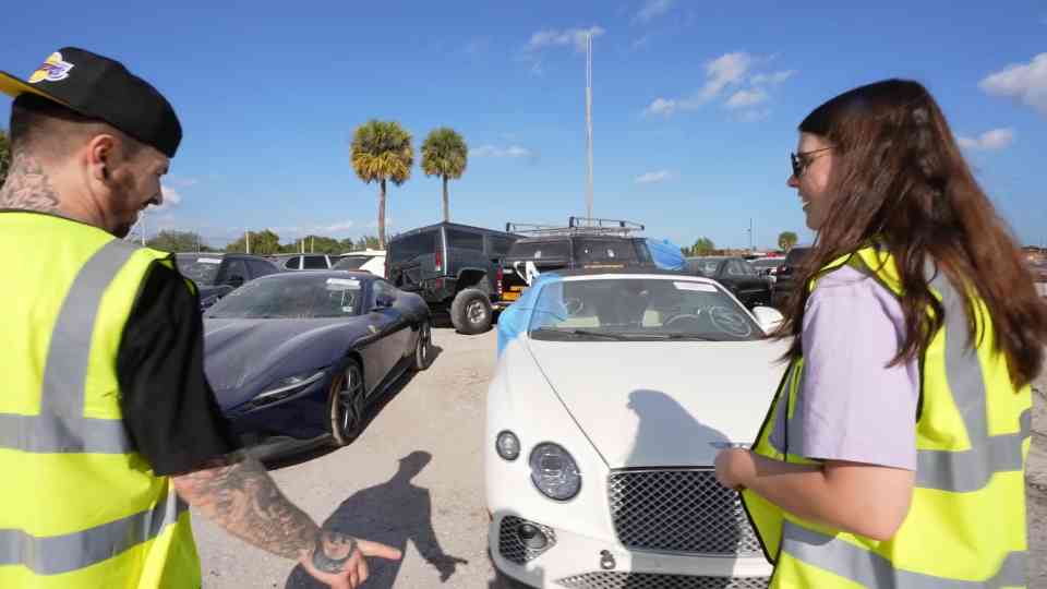 I took my girlfriend to graveyard full of almost new supercars in Miami