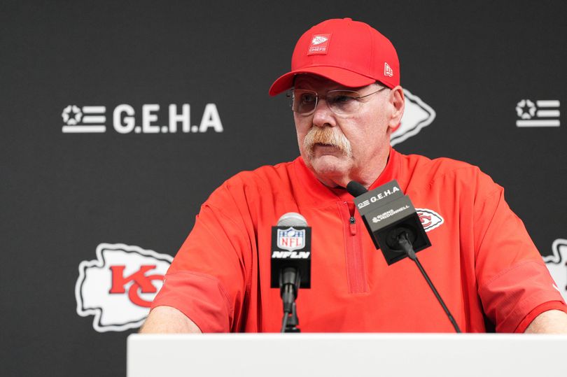 Chiefs coach exits through back door without announcement after ...