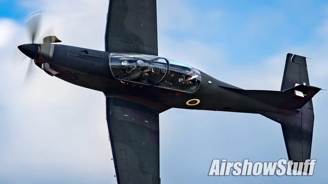 How a small jet trainer turned the sky into a storm