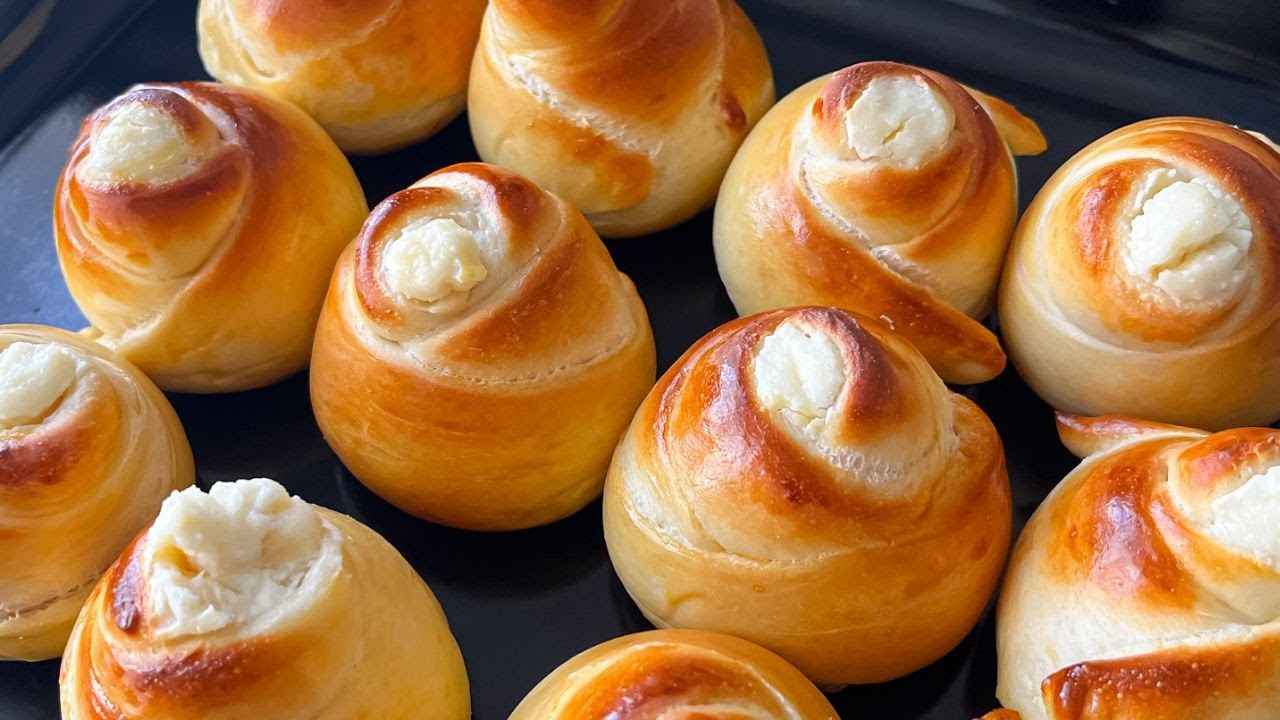 Amazing flower-shaped bread you must try before baking again