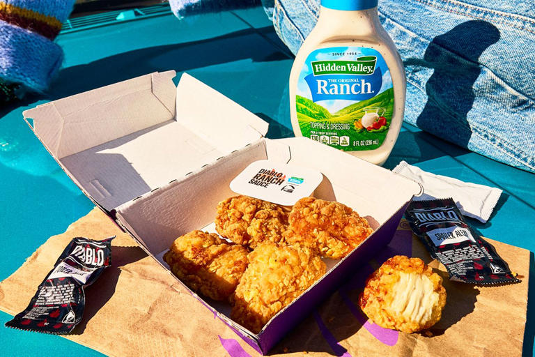 Taco Bell is bringing back a fan-favorite menu item — with a punchy new ...