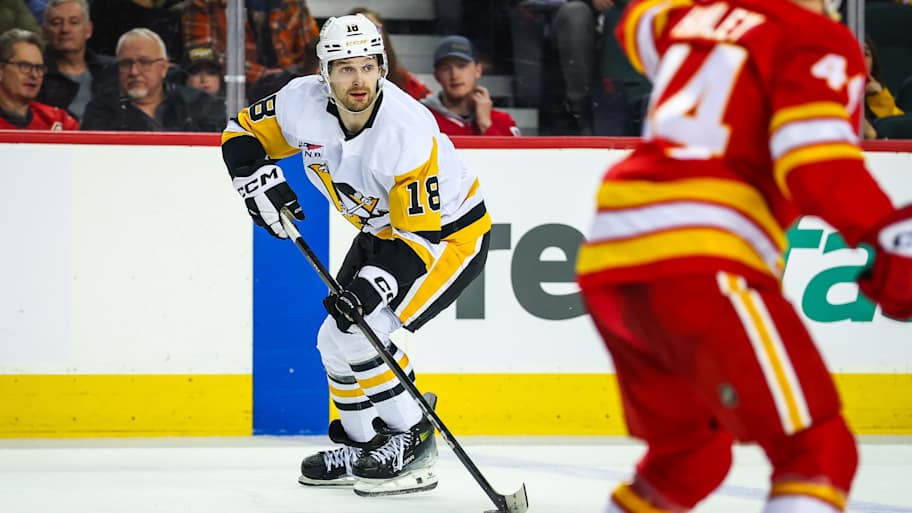 Second line pushing Penguins to top of division