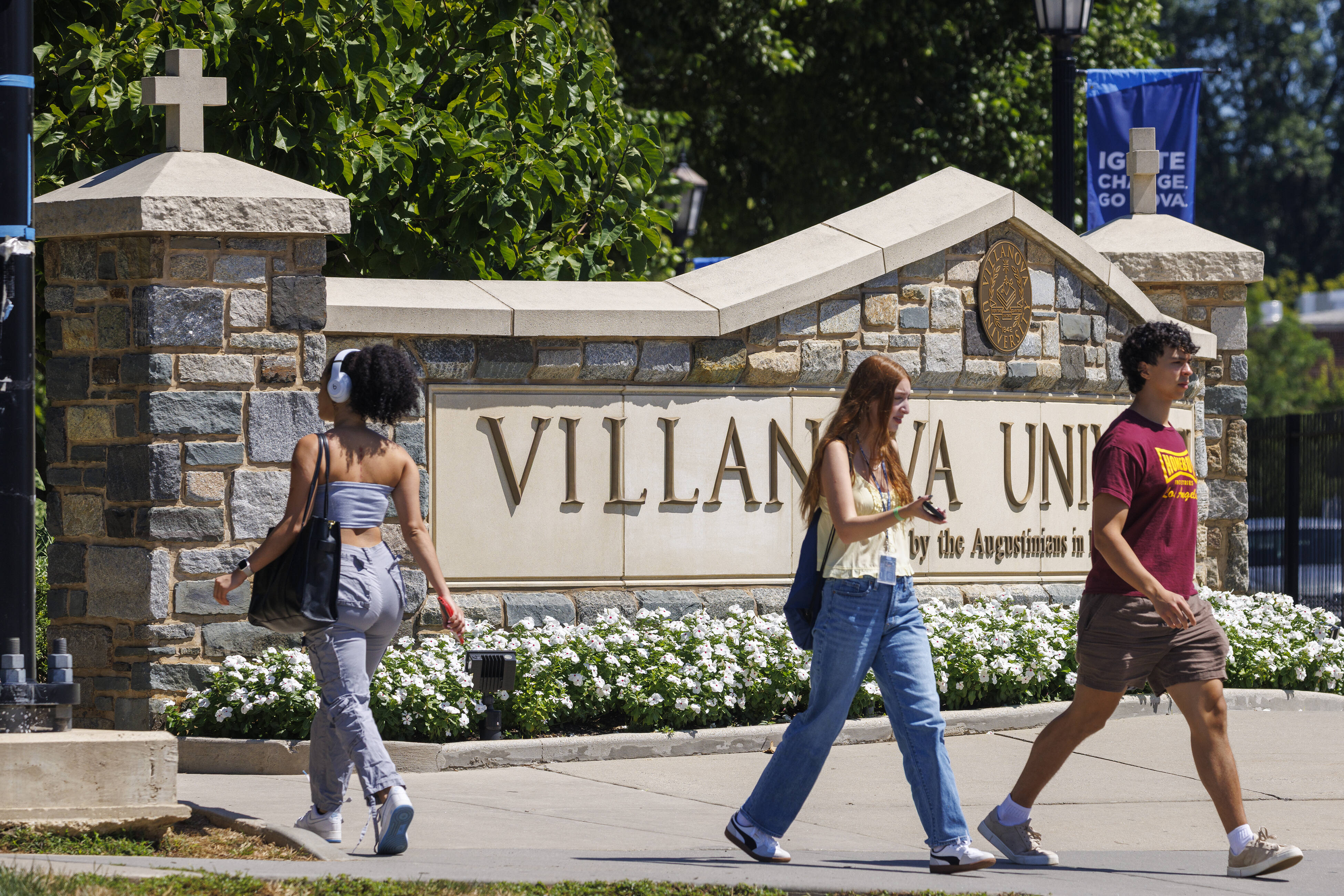 Villanova closed due to a threat to an academic building