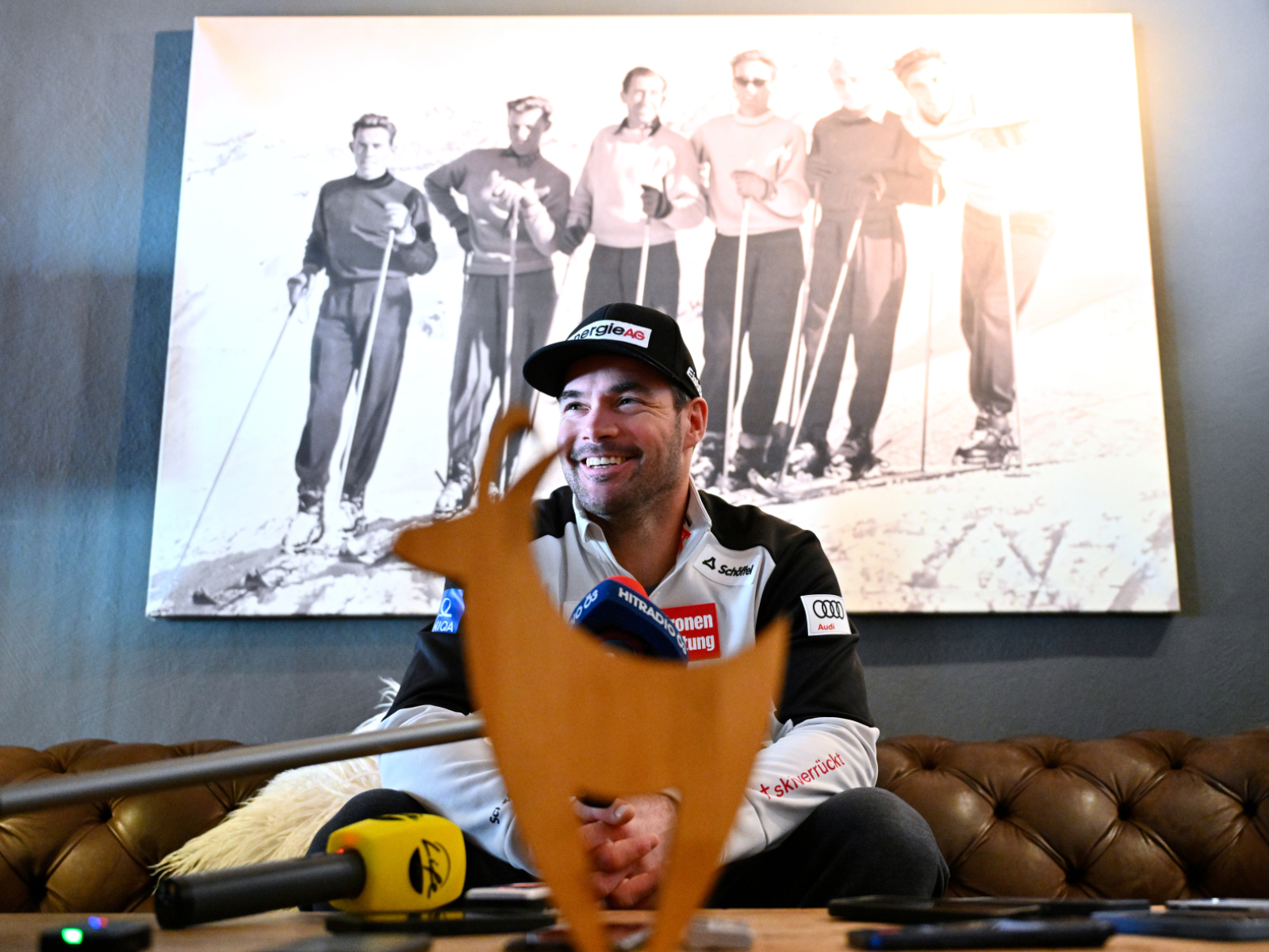 Österreicher verteidigen bei Kitz-Auftakt stolze Serie