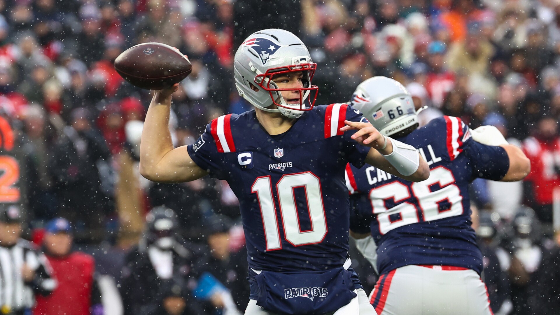 What NFL games are on today: TV channels, live stream info, kick off ...