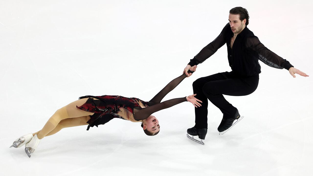 Canadian pair Laurin and Ethier in 5th place at Four Continents