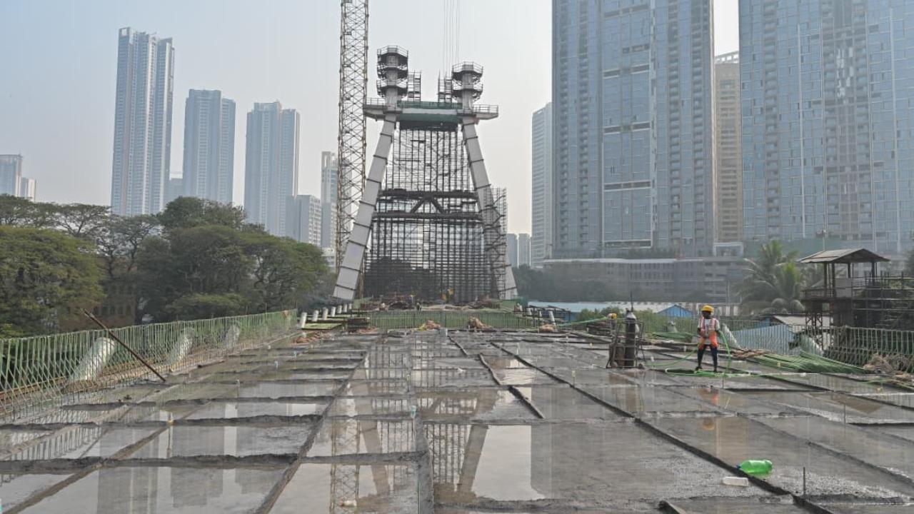 BMC’s 1st cable-stayed bridge in Mahalaxmi advances, 55 pc pylon work ...