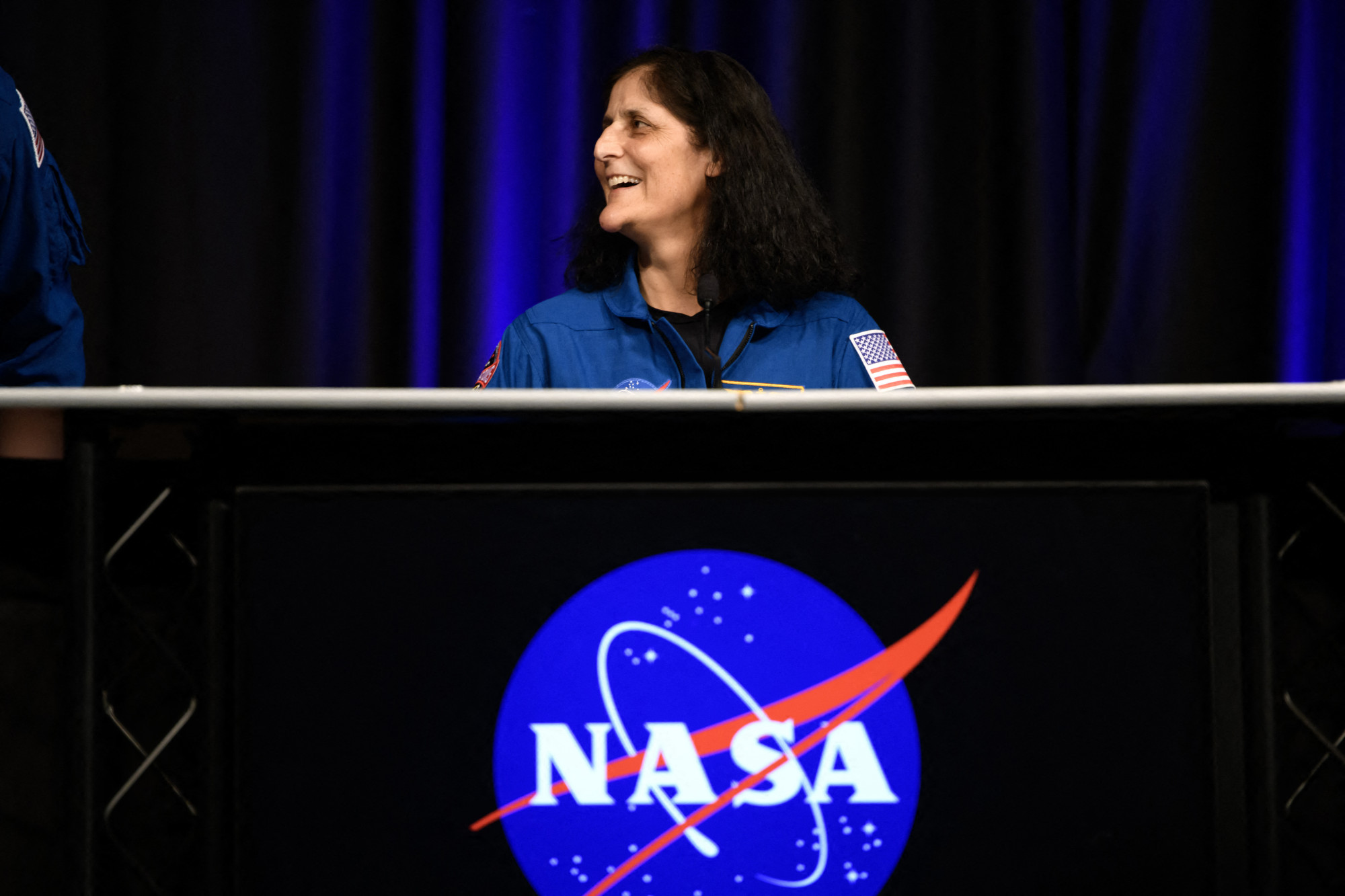 Nyugdíjba megy a NASA űrhajósa, aki néhány napra pakolt, de kilenc ...