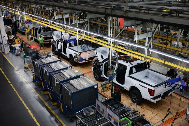 États-Unis : La croissance du PIB révisée à 4,4 % au T3