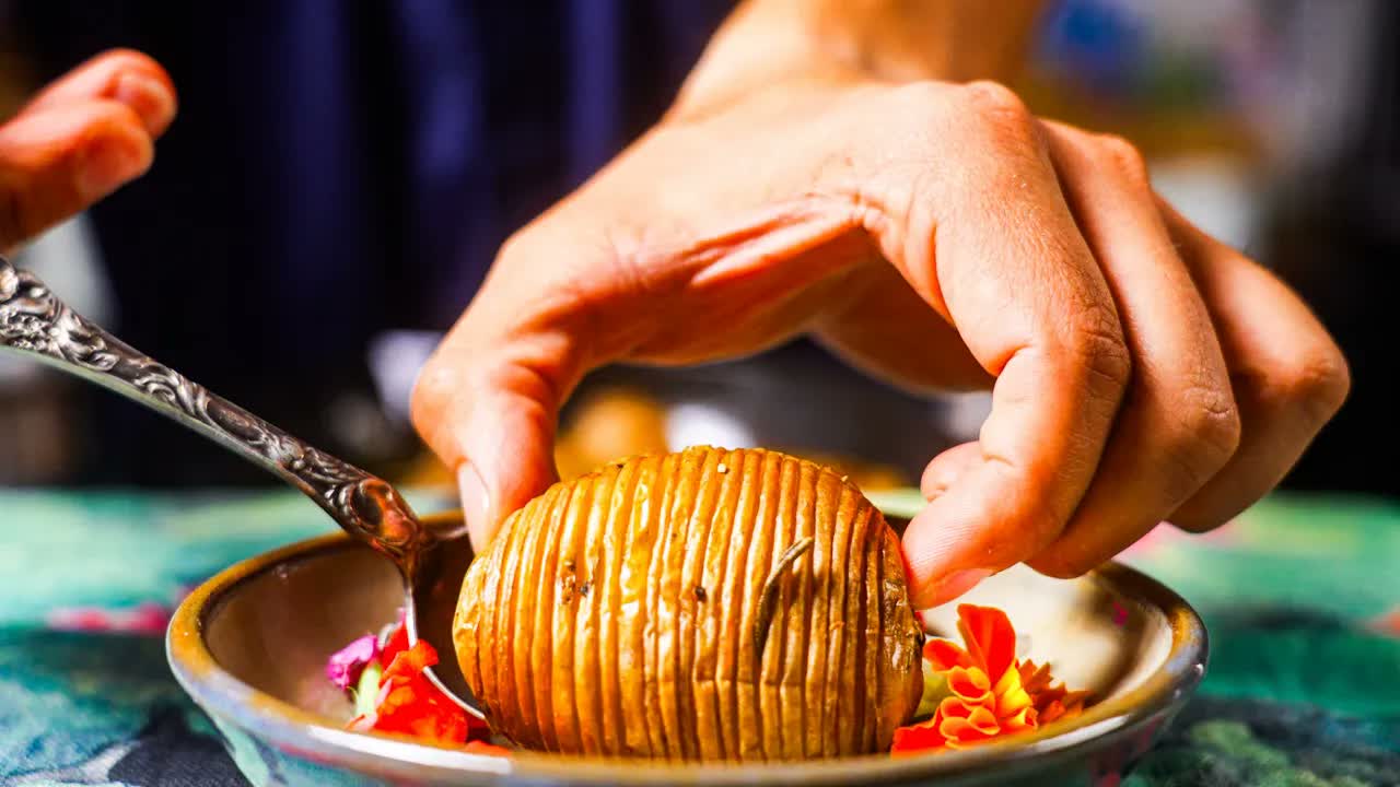 Minimal work, maximum payoff – making a baked potato feel fancy without ...