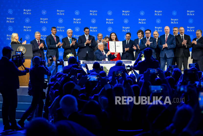 Apa alasan negara-negara Muslim gabung dewan perdamaian?