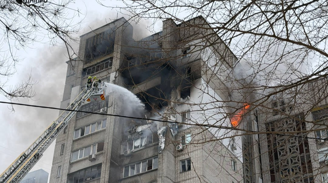 Apartment block hit in Russian attack on Dnipro: Six injured, including ...