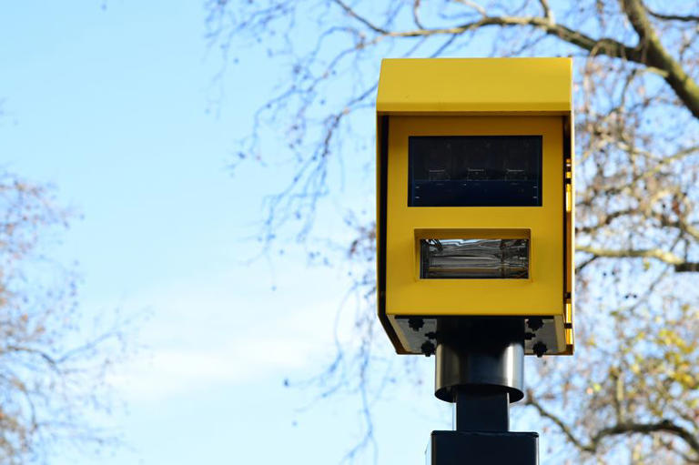 Thousands of speeding drivers avoid ban despite 12 points or more on ...
