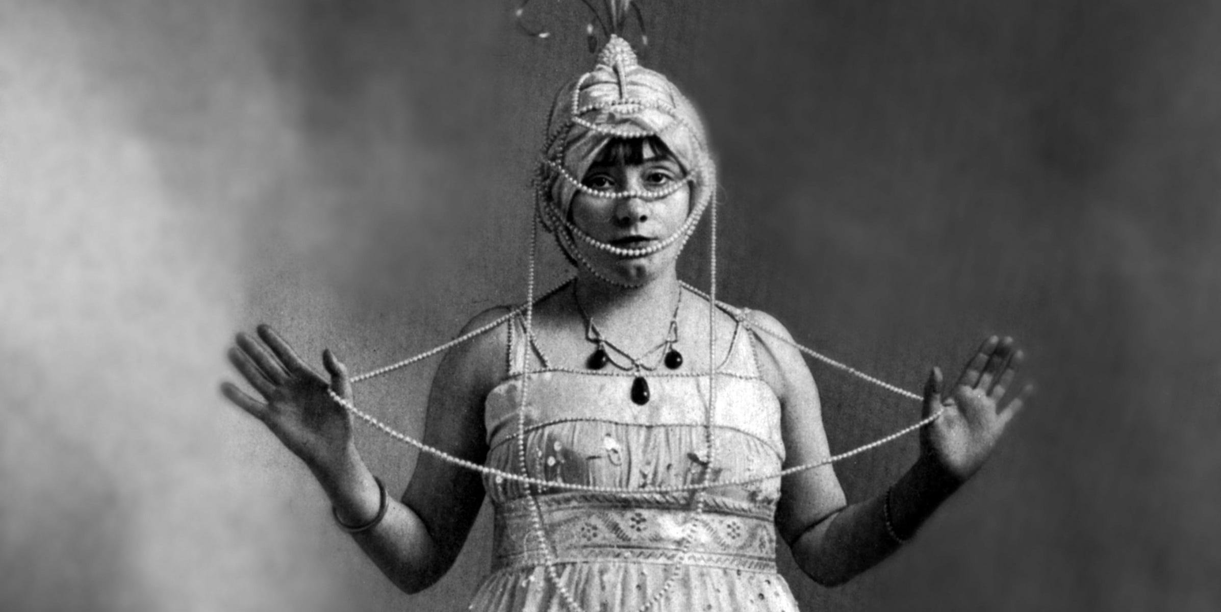 Chi era Paul Poiret, il couturier dimenticato che ha ispirato la ...